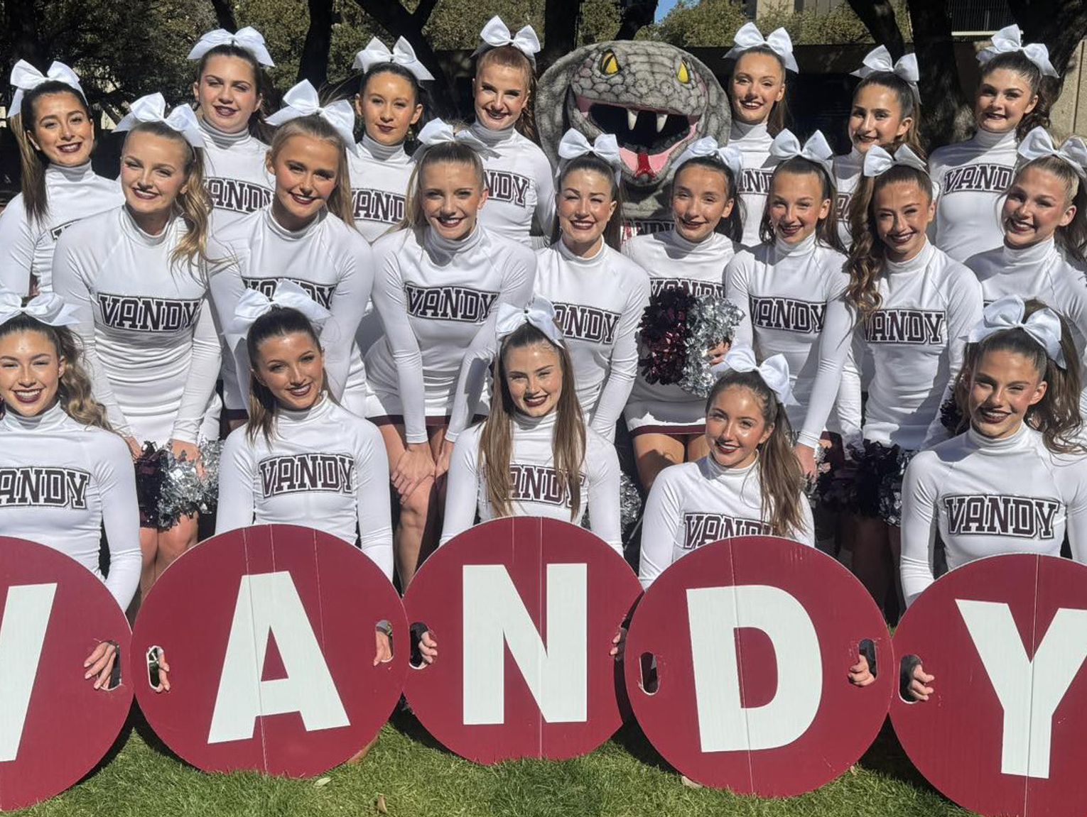 County's cheer teams reach the top five
